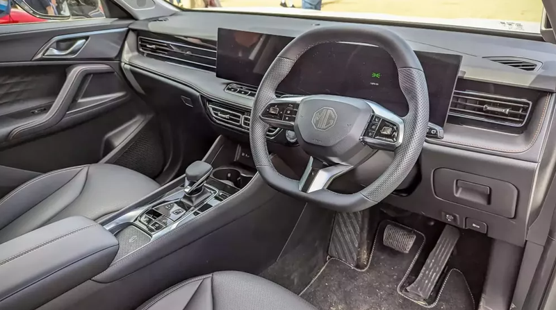 Xe MG HS 2025 mới với ngoại hình đẹp mắt mới